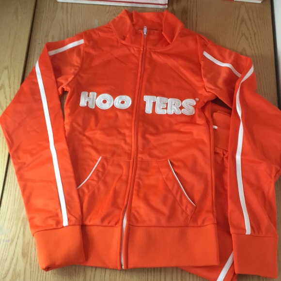 Hooters | Pants & Jumpsuits | New Rare Vintage Hooters Girl Uniform ...